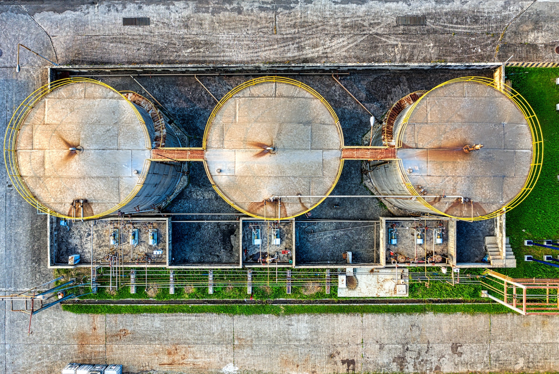 What Are the Most Common Residential and Commercial Oil Tank Services ...